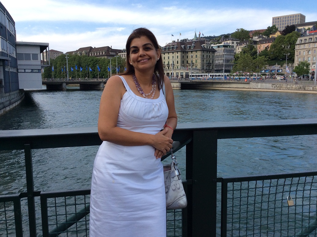 Divya Bajaj: Mystic Lotus: Energy Healing: Mumbai